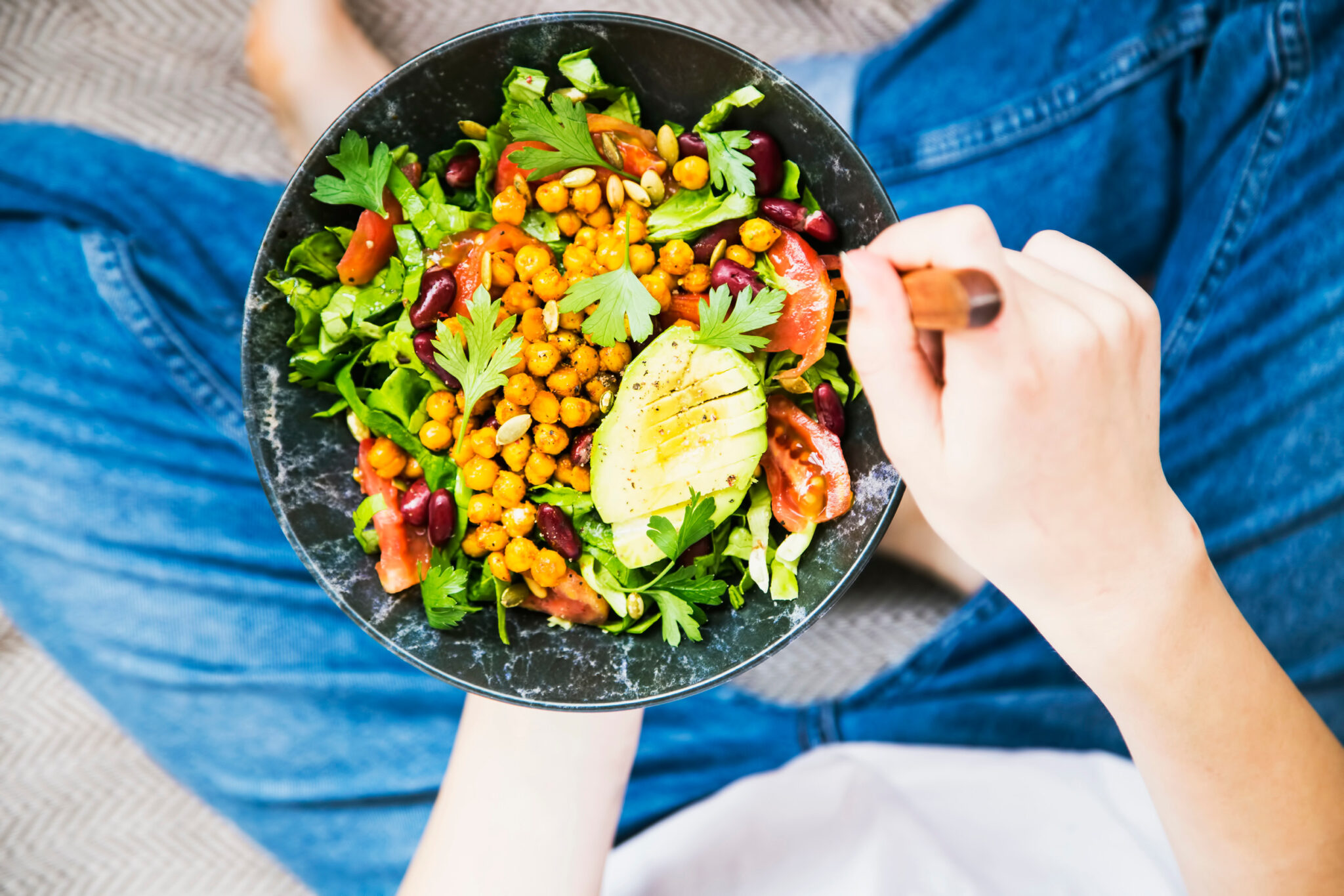 8 Ways Modern Eating Is Changing the Way We Live - Crafting Your Home