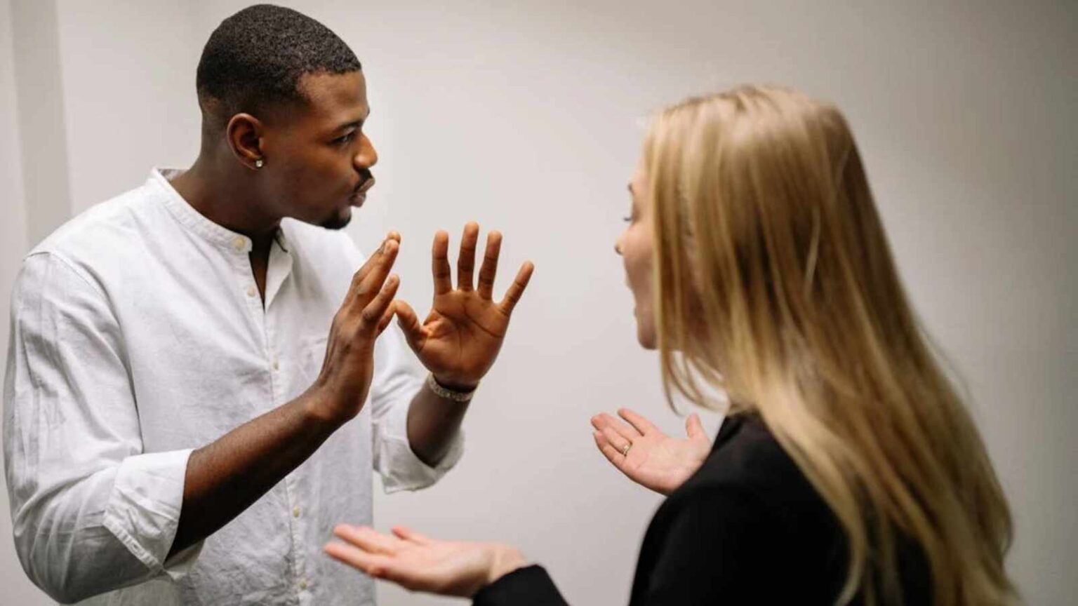 6 Old West Phrases Americans Commonly Use Unaware of Their Origins