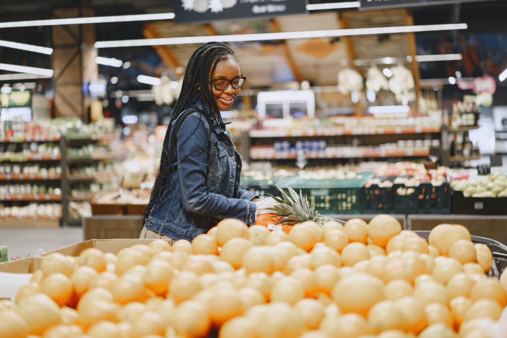 8 Grocery Store Tricks Nutritionists Use to Shop Smarter - Crafting ...
