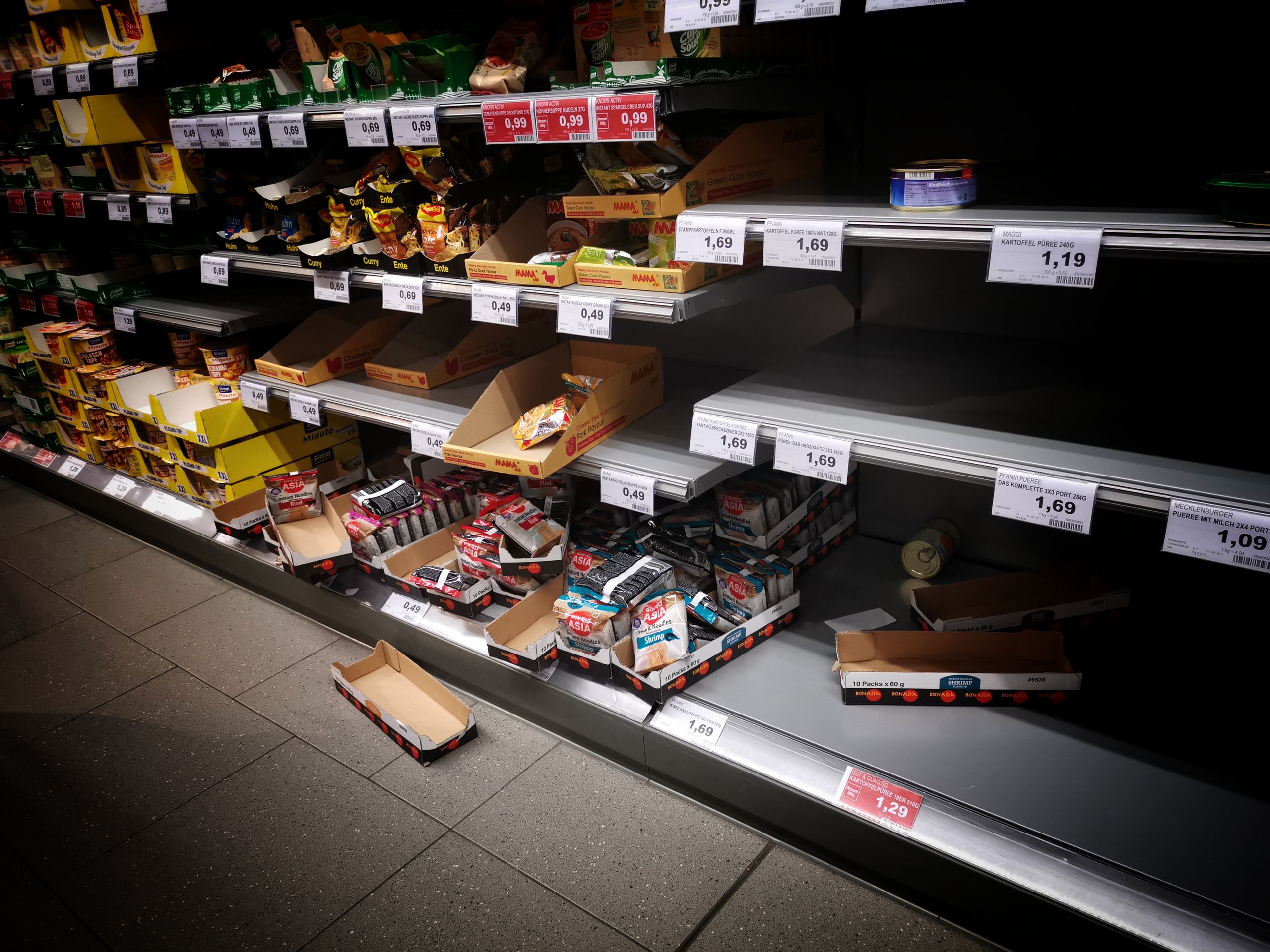 8 Everyday Foods That Are Vanishing From Store Shelves and Leaving ...